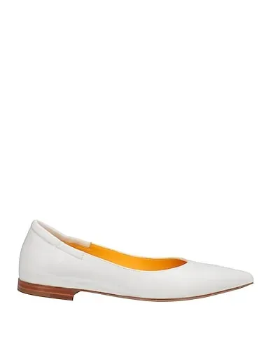 White Leather Ballet flats undefined | Styletyx